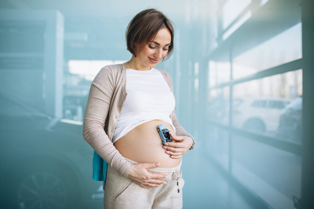 Pregnancy and CGM: 5 Benefits for Healthier Mom & Baby